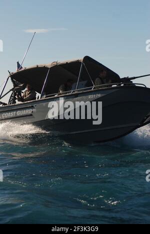PSU 307 Boat Ops . U.S military Stock Photo - Alamy
