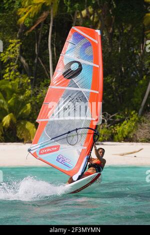 WINDSURFING - ILLUSTRATION - MARSHALL ISLANDS - CARINE CAMBOULIVES (FRA ...