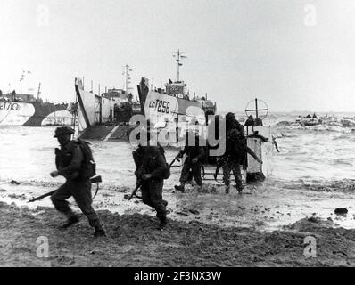 Overlord Year: 1975 UK Director: Stuart Cooper Brian Stirner Stock ...