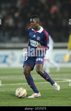 FOOTBALL - FRENCH LEAGUE CUP 2011/2012 - 1/2 FINAL - FC LORIENT v ...