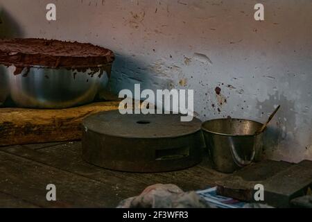 Work of the Art of Damascene of Toledo Stock Photo - Alamy