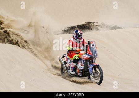 74 VELLUTINO CARLO (PER), KTM, moto, bike, action during the Dakar 2018 ...