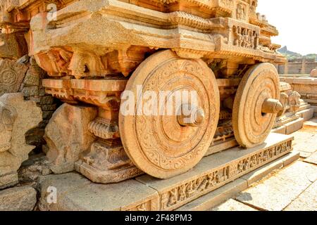 Ornate Stone Chariot Humpi, world heritage monument Stock Photo - Alamy