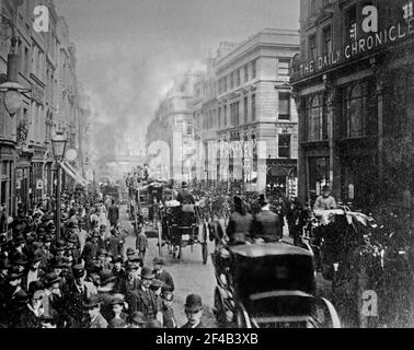 Early 1900s street scene, London Stock Photo - Alamy