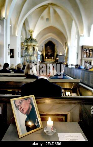 Pictures from Nyköping the day when Anna Lindh, then Minister of ...