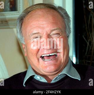 RON ATKINSON AT HOME 5/2/2003 PICTURE DAVID ASHDOWN Stock Photo - Alamy