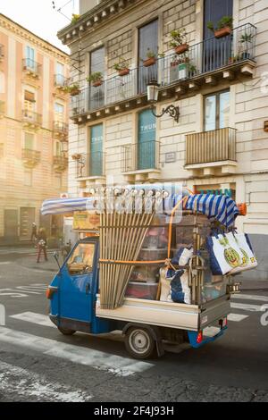 Three wheel truck (Piaggio Ape), Levanto, Cinque Terre, Liguria, Italy ...