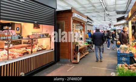 Carlsplatz Markt indoor food market, people shopping, Dusseldorf ...