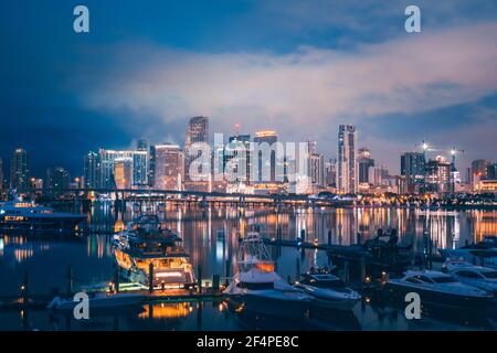 The beautiful skyline of Miami Downtown Stock Photo - Alamy