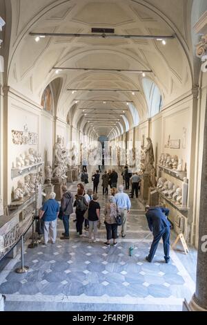 he entrance to the Chiaramonti gallery in the Vatican Museums Stock ...