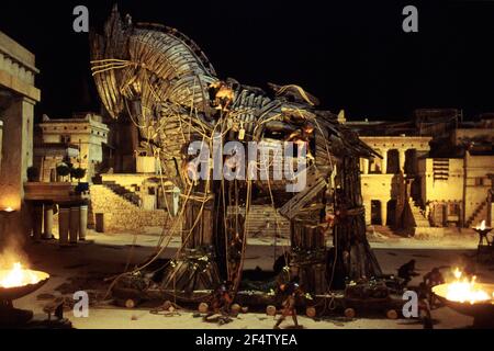 TROY (2004), directed by WOLFGANG PETERSEN. Credit: WARNER BROS ...
