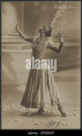 Ruth St. Denis, a pioneer of modern dance, is captured performing a ...