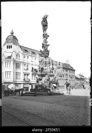 Teplitz. Schlossplatz with Trinity Column Stock Photo - Alamy