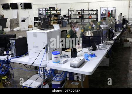 Donna, United States. 23rd Mar, 2021. View of the U.S. Customs and ...