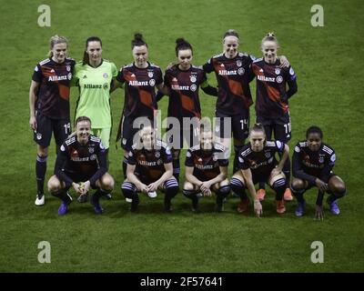 Munich, Germany. 24th Mar, 2021. FC Bayern players before the Uefa ...