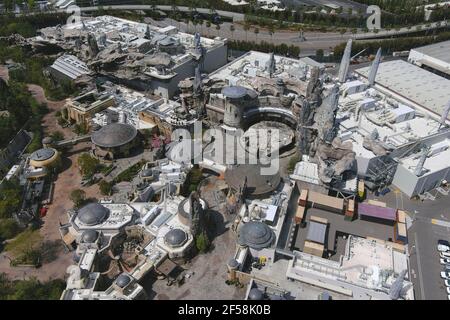 An aerial view of Star Wars: Galaxy's Edge at Disneyland Park ...