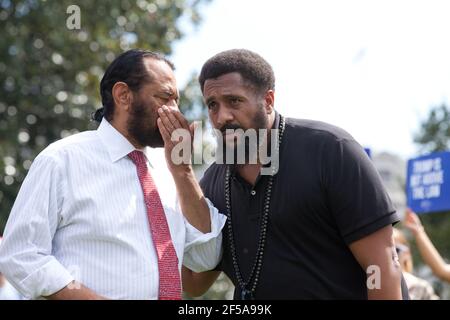 U.S. Rep. Al Green, D-Texas, mingles ahead of the Obama Presidential ...