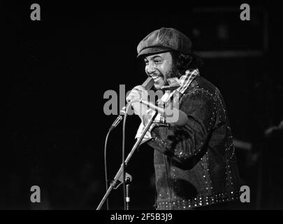 Royce Jones of Steely Dan live in Los Angeles July 1974 (Photo Gijsbert ...