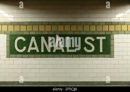 New York City Subway, Canal Street Station Sign Stock Photo - Alamy