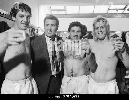 PORTSMOUTH F.C., POMPEY, COLIN SULLIVAN PIC MIKE WALKER Stock Photo - Alamy