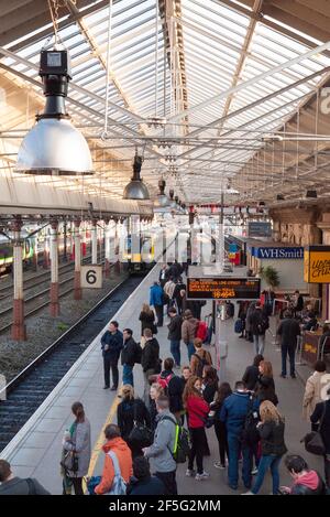 Crew railway station Stock Photo - Alamy