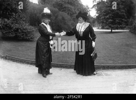 Rachel Boyer et la duchesse d'Uzès 2 Stock Photo - Alamy