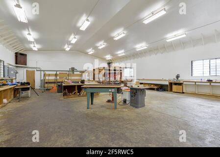 Large workshop in a residential garage Stock Photo - Alamy