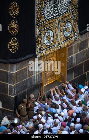 The Black Stone - The Kaaba, Mecca, Saudi Arabia Stock Photo - Alamy