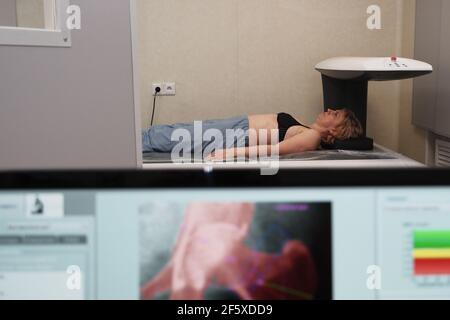 Investigation of the density of human bones using an osteodensitometry ...