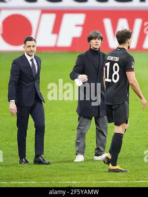 Trainer Joachim Löw (Deutschland) winkt England - Deutschland London ...