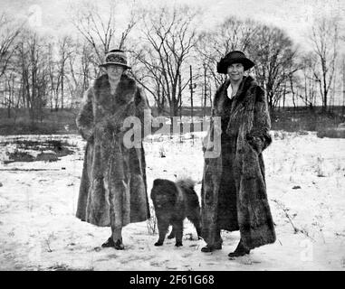 Mary Dewson and Polly Porter, 1925 Stock Photo - Alamy