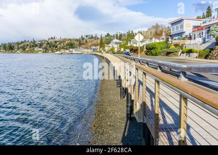 A view of the pier and waterfront at Redondo Beach, Washington Stock ...