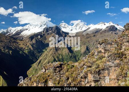 Mount Saksarayuq, Andes mountains, Choquequirao trekking trail near ...