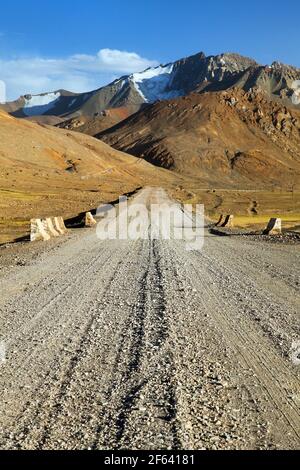 Pamir highway or Pamirskij trakt unpaved road in Tajikistan, gorno ...