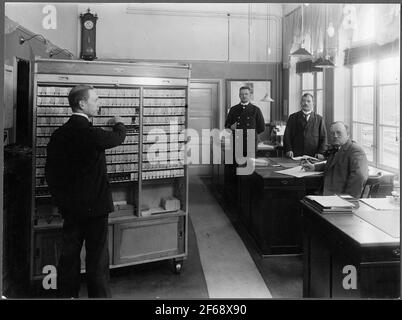 Stins Robert William Cederberg with office staff Stock Photo - Alamy