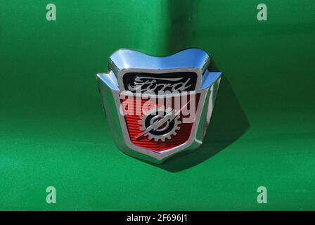 A restored 1956 Ford pickup truck Stock Photo - Alamy