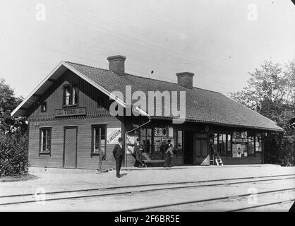 Station Tog in use 1875 Stock Photo - Alamy