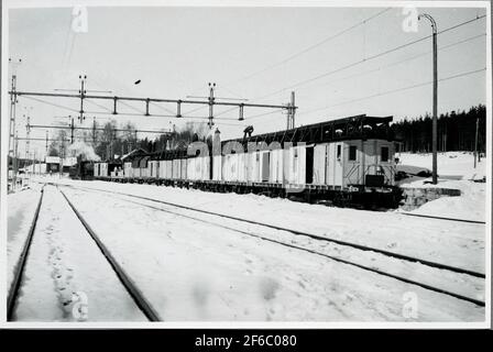 Wiring assembly of line for electrification. Mounting train Stock Photo ...