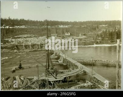 Slind. The state's railways, sj. Bridge building over Skellefte river in September 1910 Stock ...