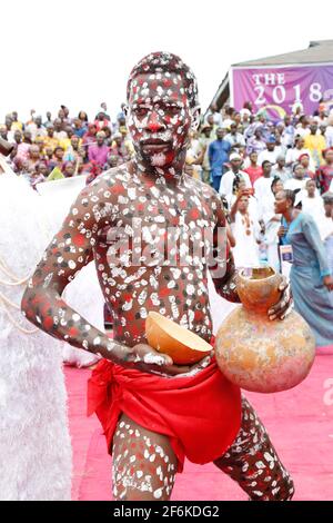 Sopona Worshippers performing during Olojo Festival, Ile-Ife, Osun ...