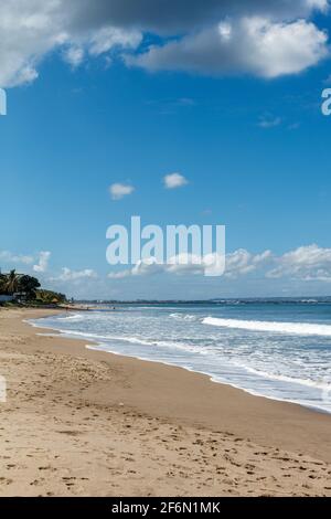 Batu Belig beach (Pantai Batu Belig), Badung, Bali, Indonesia. Grey ...