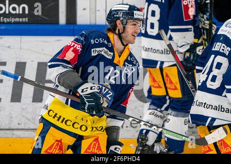 Yannick Zehnder # 12 (EV Zug) during the National League preparatory ice hockey game between EV ...