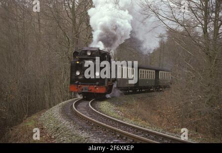 Racing Roland, the popular historic narrow-gauge train on Rügen island ...