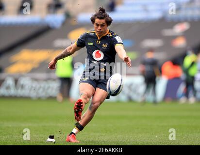 Wasps' Jacob Umaga kicks a conversion during the Gallagher Premiership ...