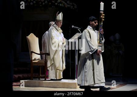 Roma, Italy. 04th Apr, 2021. April 03, 2021 : Pope Francis celebrating ...