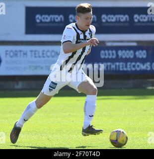 Fife, Scotland, UK. 3rd April 2023. Sunshine and blue skies with lovely ...