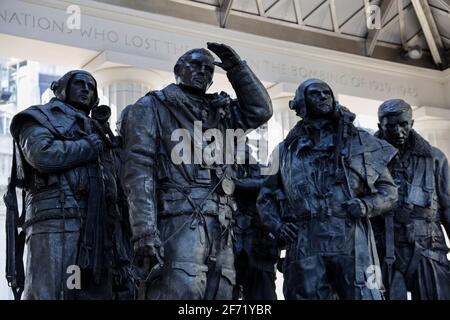 RAF Bomber Command Aircrew of No. 75 (New Zealand) Squadron in front of ...