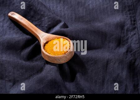 Curcuma longa - Organic Turmeric Powder Stock Photo - Alamy