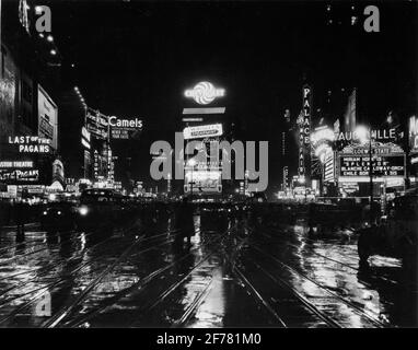 Times Square i New York, 1937 Stock Photo - Alamy