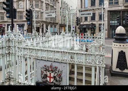 UK,England,City of London,Eastcheap-The Tower of Saint Margaret Pattens ...